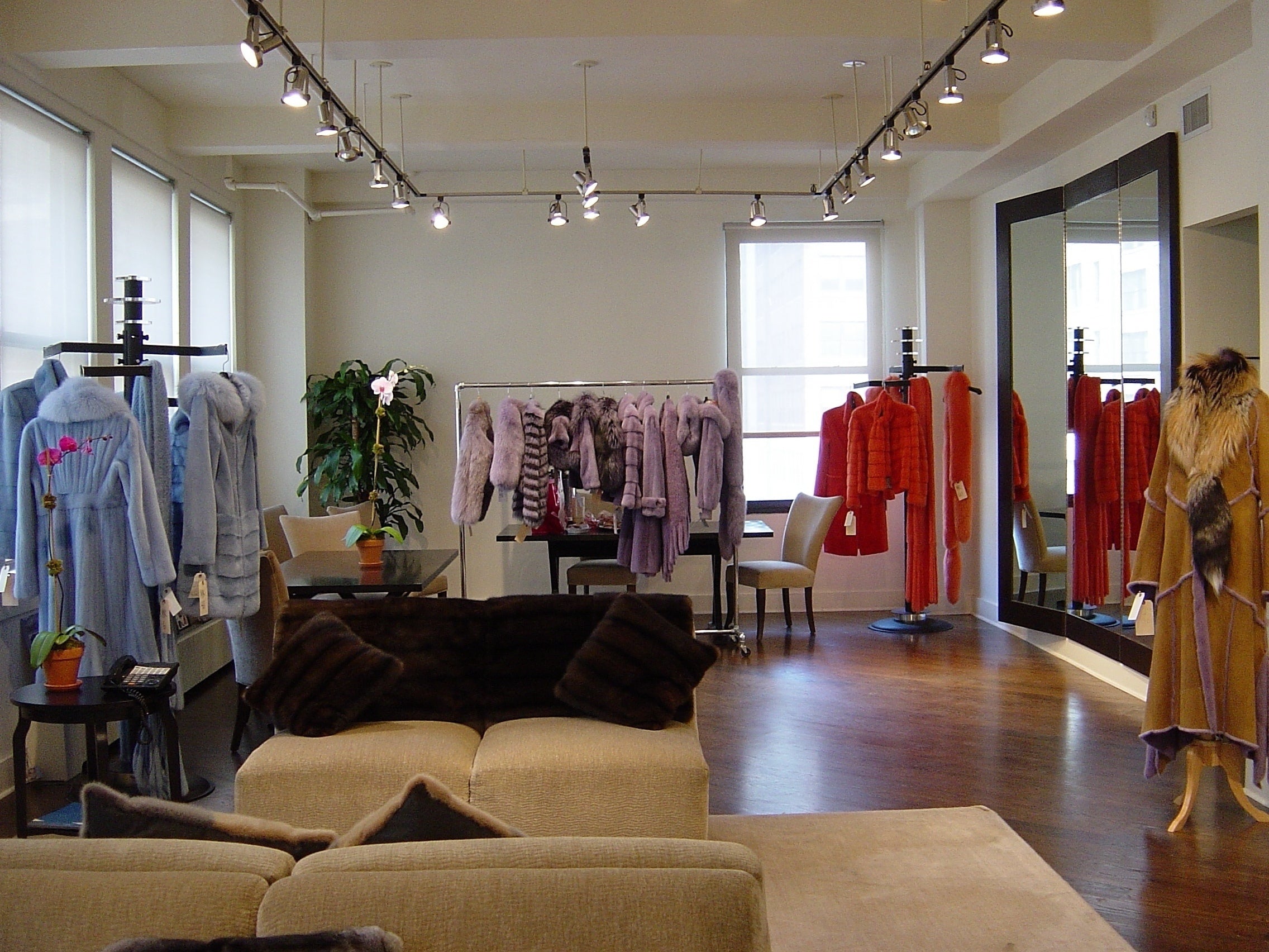 Connecticut Furrier – POLOGEORGIS